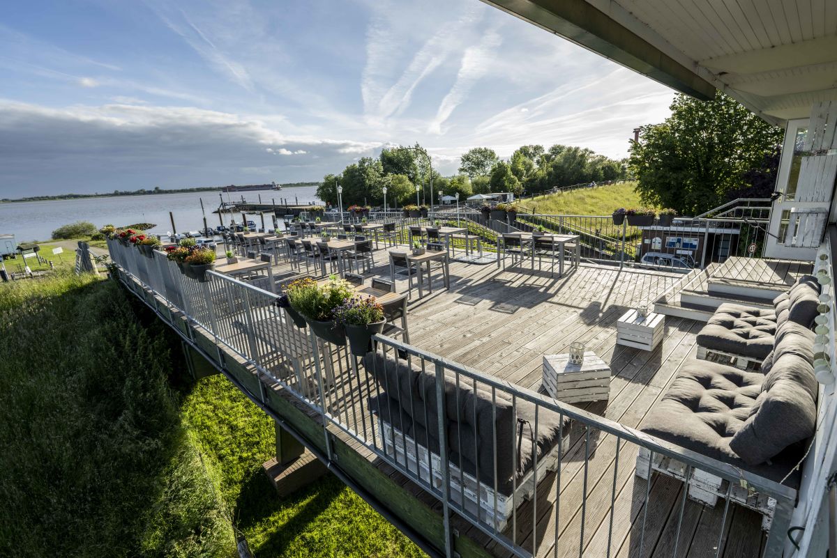 Fährhaus Kollmar - Hochzeitslocation aus Schleswig-Holstein | Hochzeit ...