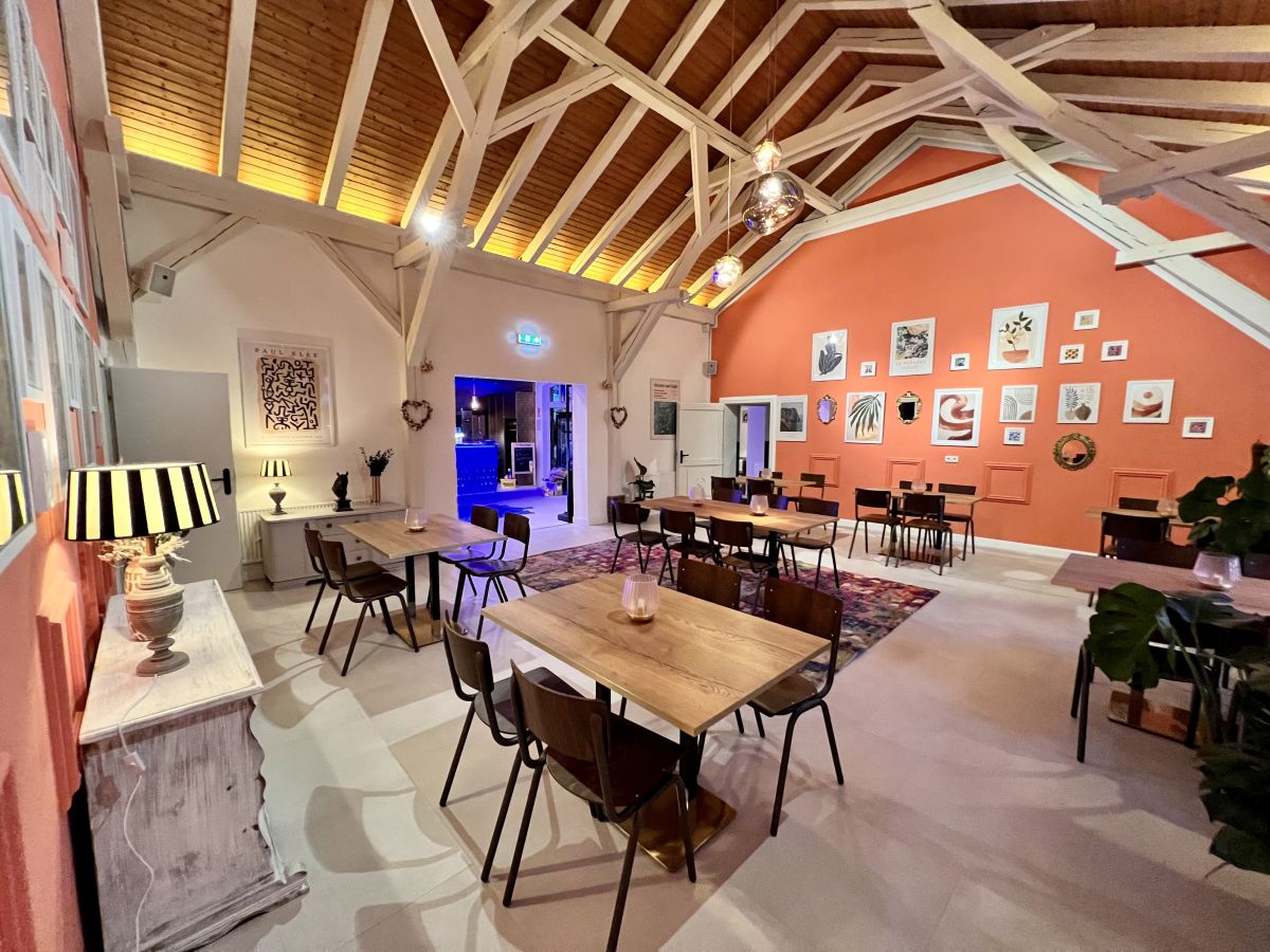 Kupfersaal im Alten Bahnhof Petershagen - Hochzeitslocation | Hochzeit.click