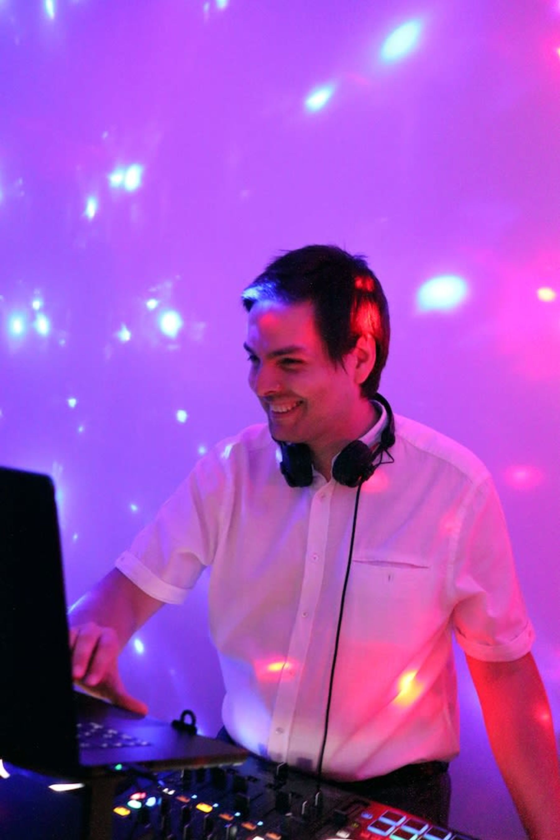 DJ Caly Phornia - DJ aus Nordrhein-Westfalen | Hochzeit.click